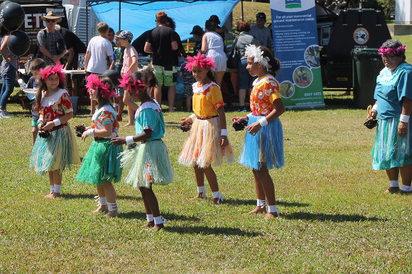 Upai-Purri-Dancers - Larrakia Nation